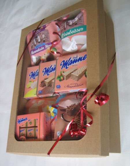Manner Gift Box / Manner Wafers - OnlineFromAustria.com